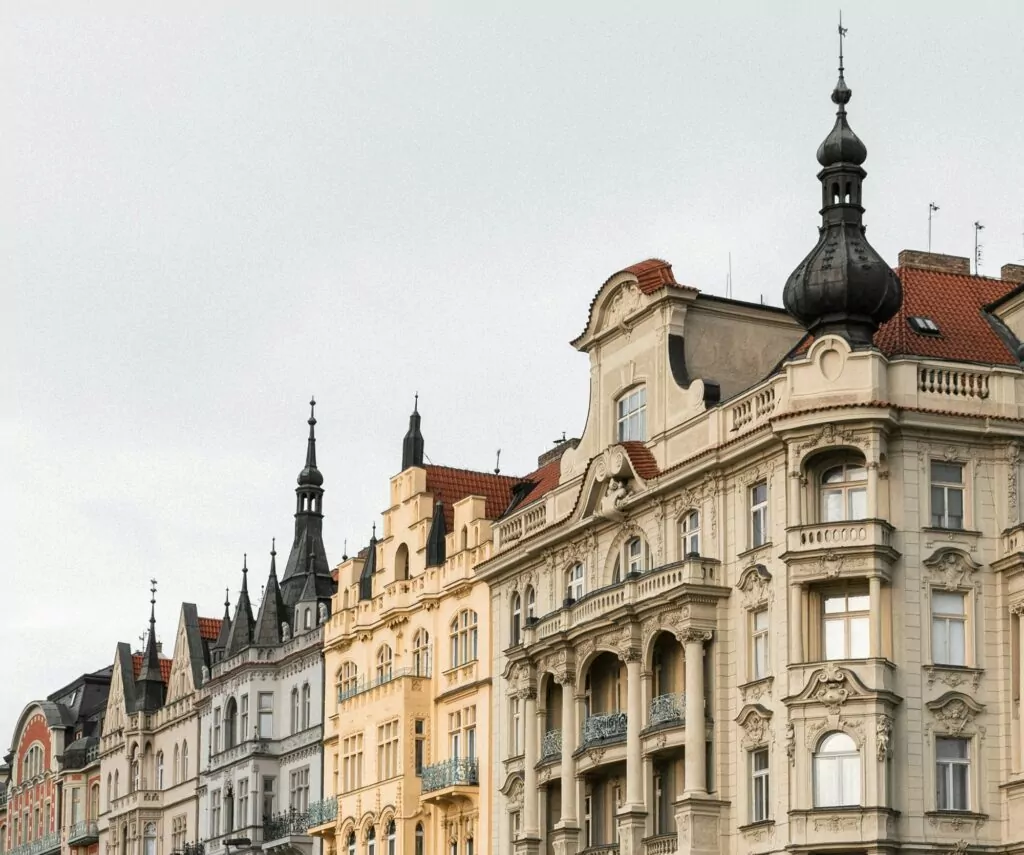 Reducing Greenhouse Gas Emissions in the Czech Republic’s Real Estate ...